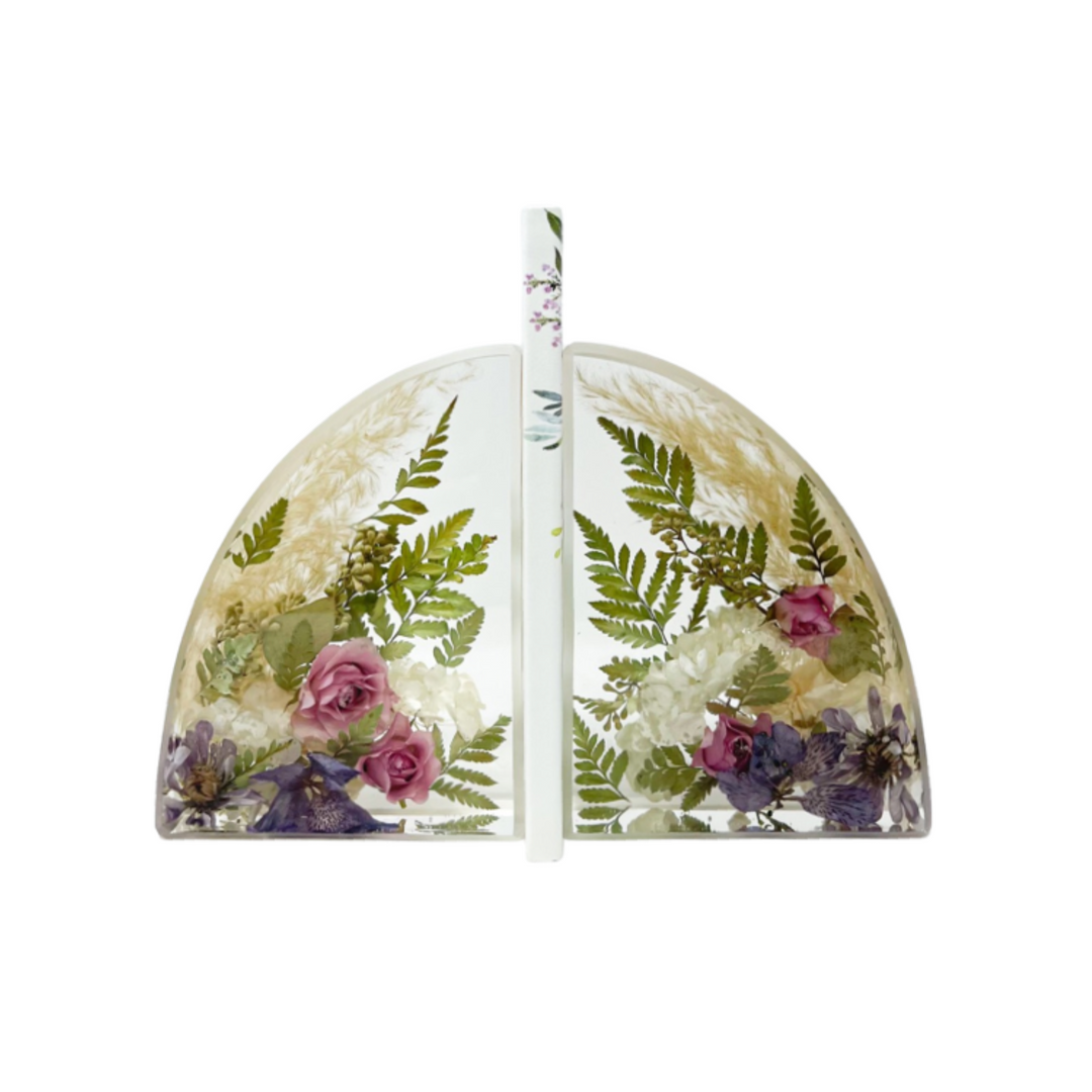 Small Bookends – blossomandrhyme